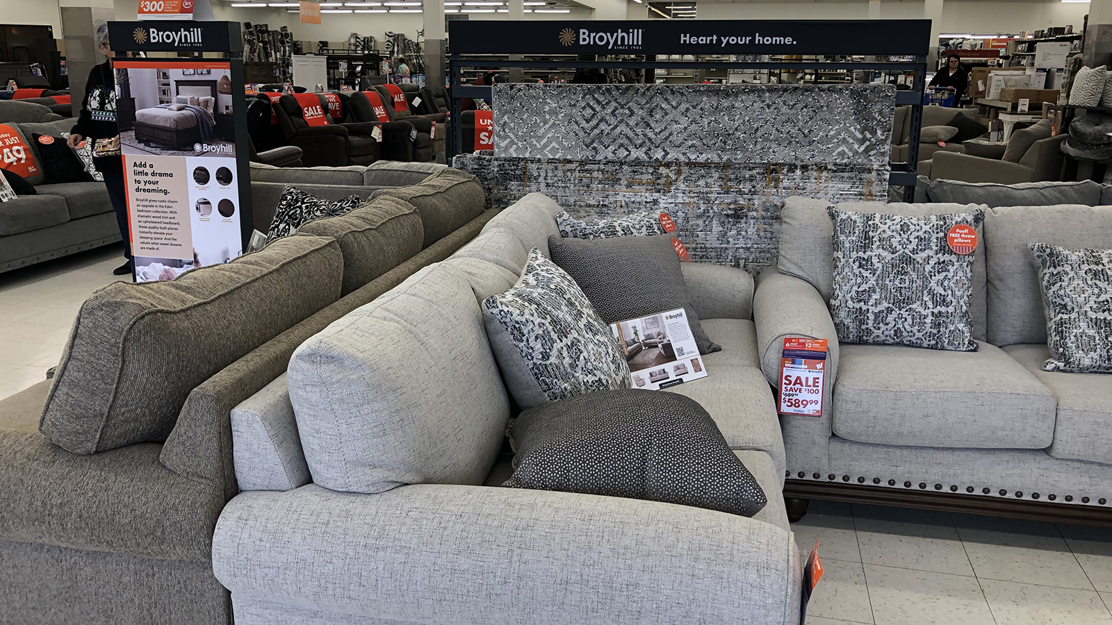 Big lots furniture department store